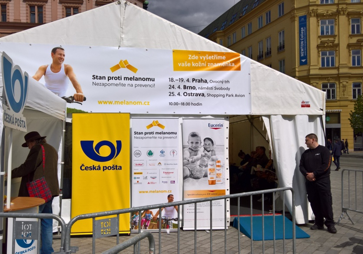 Pozor na melanom. Černá tečka pod nehtem nemusí být jen modřina - Brňan