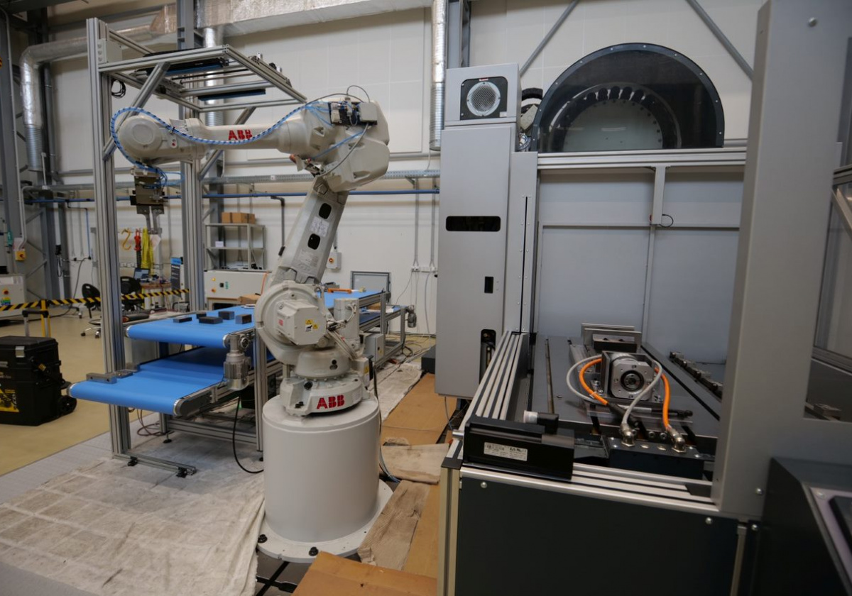 Roboti a moderní technologie. V Kuřimi si firmy otestují svoje inovace ...