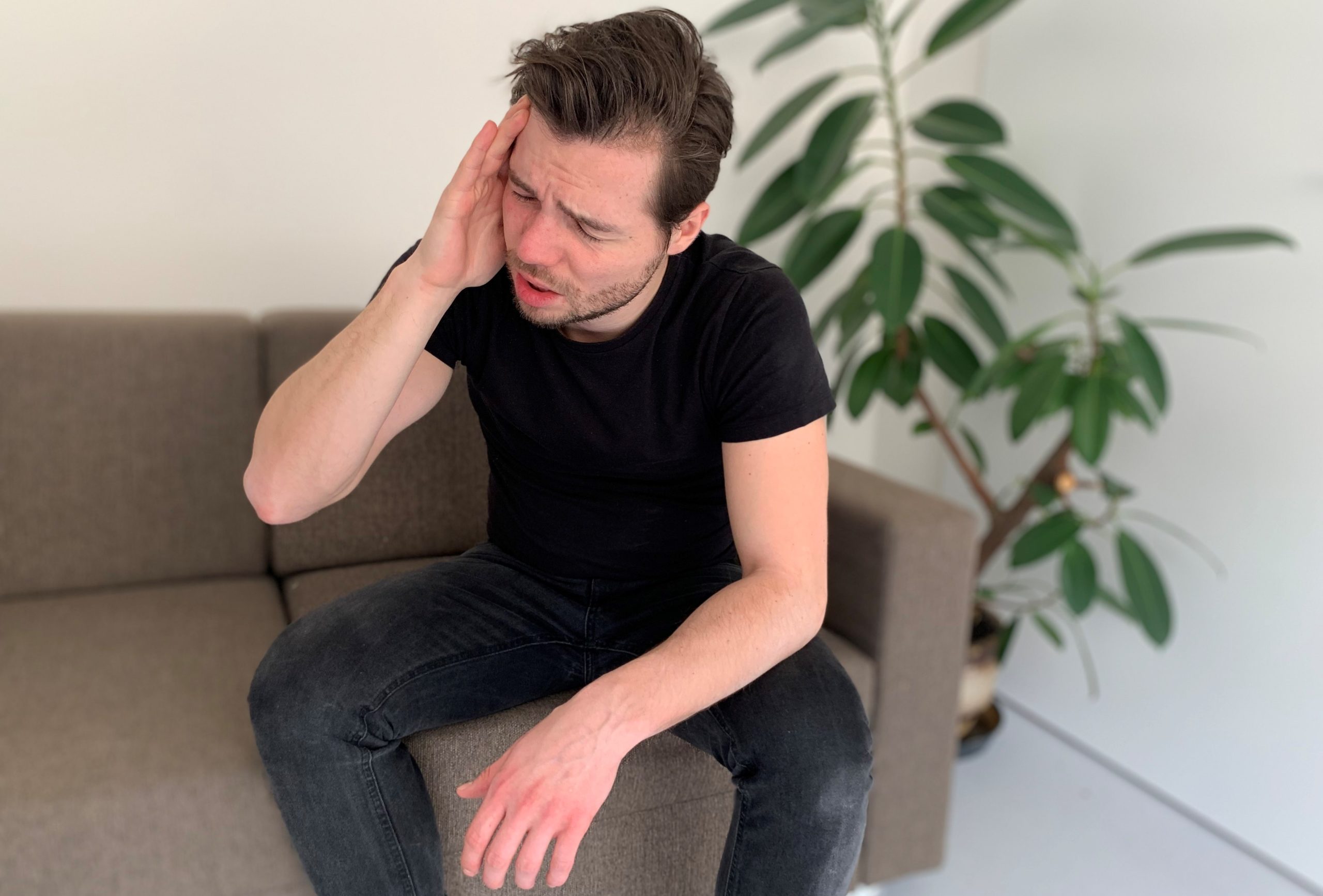 Bolest hlavy sebevrahů. Světový den této nemoci si připomeneme zítra ...