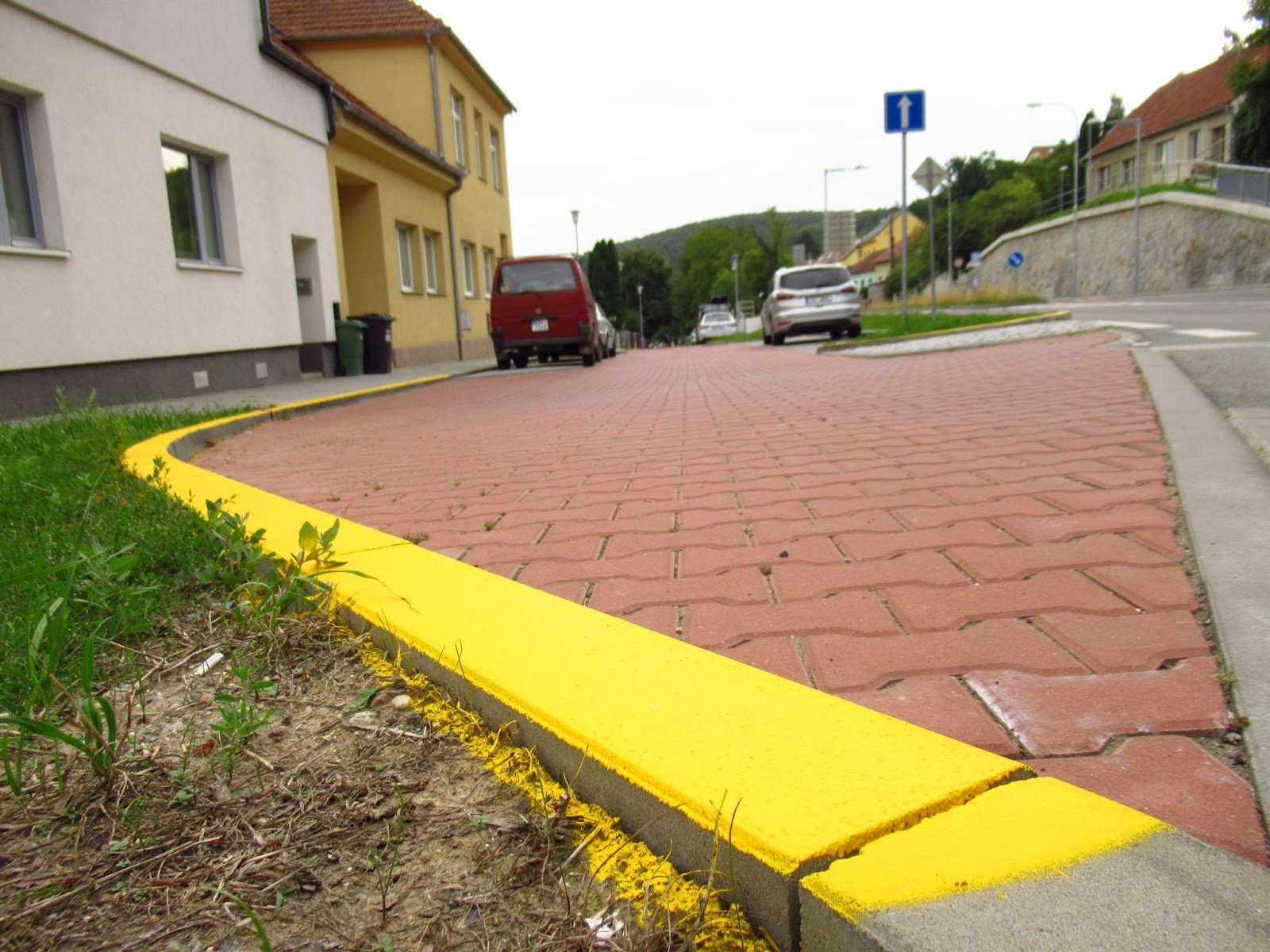 Neukázněné řidiče by měla v Kohoutovicích odradit od parkování v ...