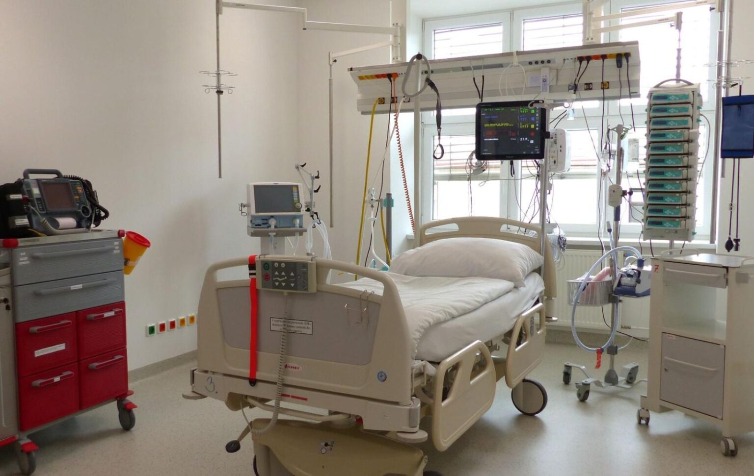 Vojenská nemocnice Brno opravila za 35 mil. Kč JIP na interním oddělení ...